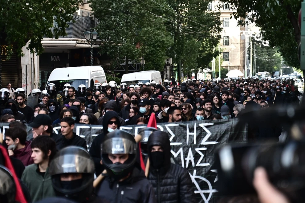 FNews «ΦΡΟΥΡΙΟ» Η ΑΘΗΝΑ – ΕΚΤΑΚΤΑ ΜΕΤΡΑ ΚΑΙ ΚΛΕΙΣΤΟΙ ΣΤΑΘΜΟΙ